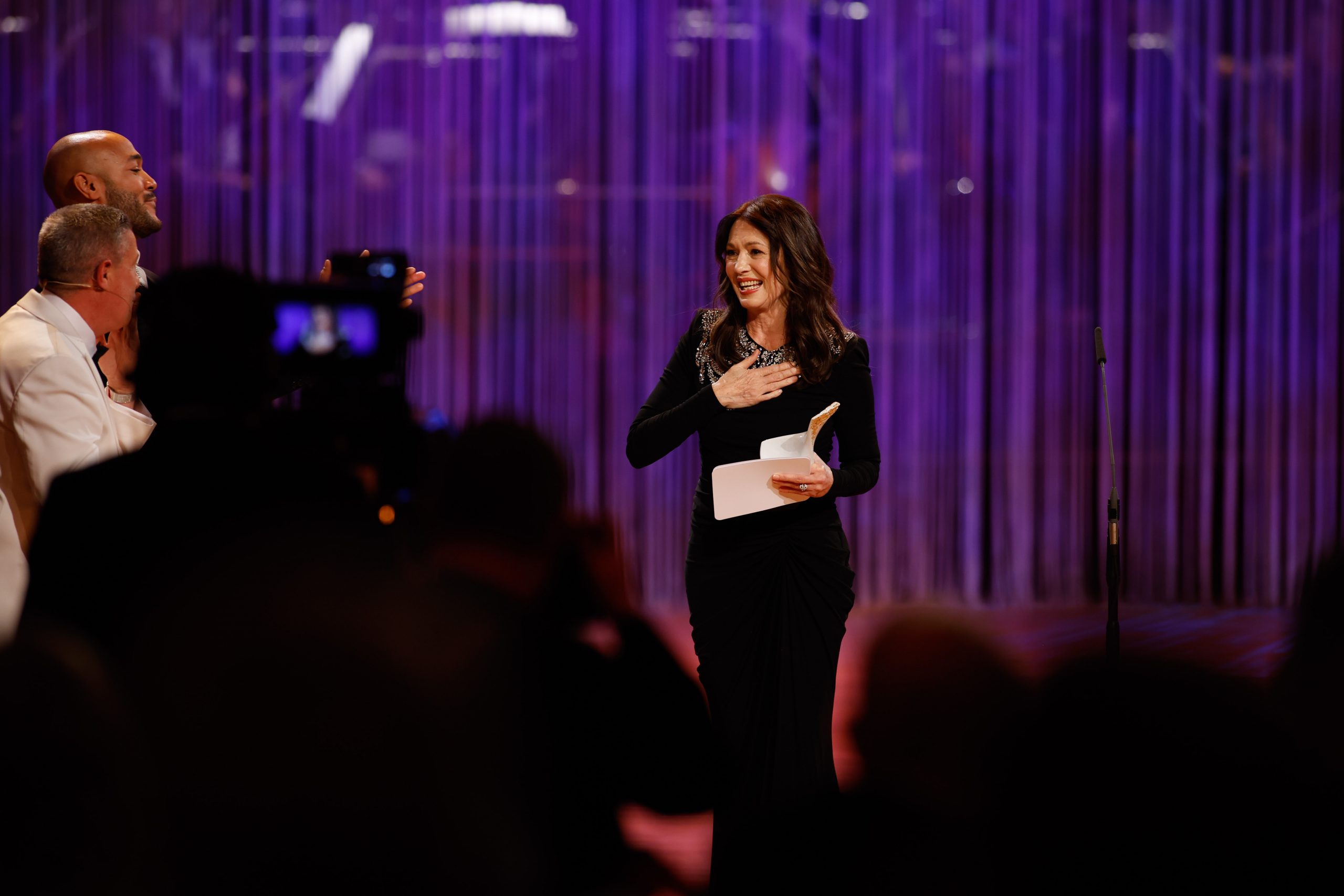 Iris Berben Chorus Award @ SemperOpernball e.V. _ Riverside ...